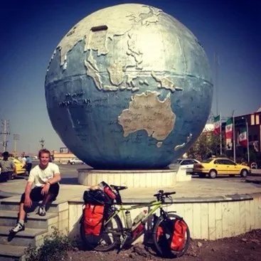 circumnavigation of the planet